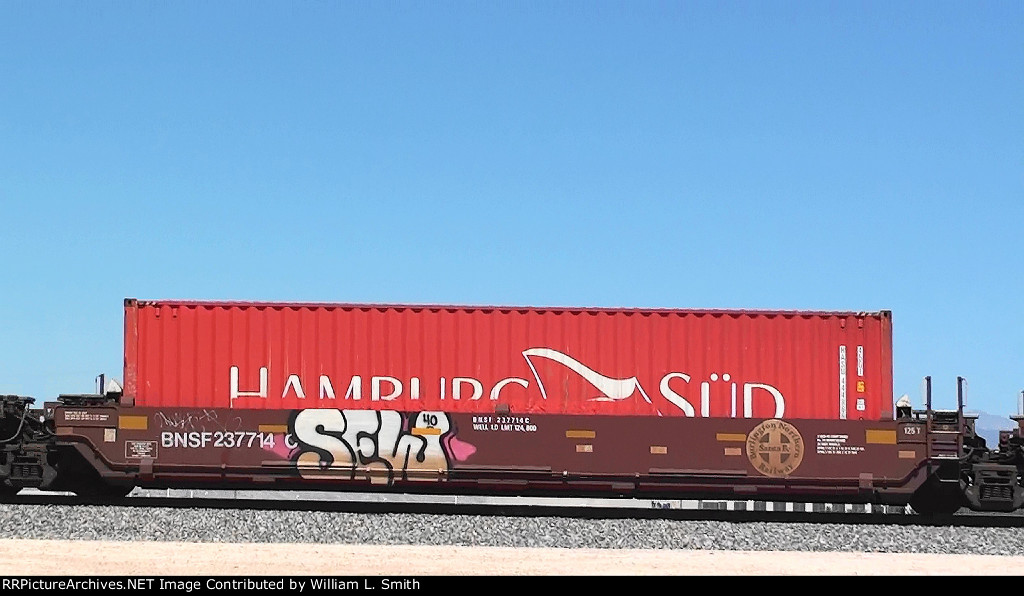 EB Manifest Frt at Maule Ave 40